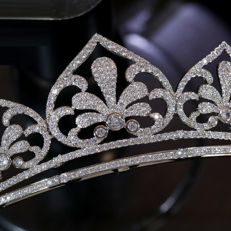CINDY Stunning Art Deco Princess Crown Wedding Tiara - Etsy