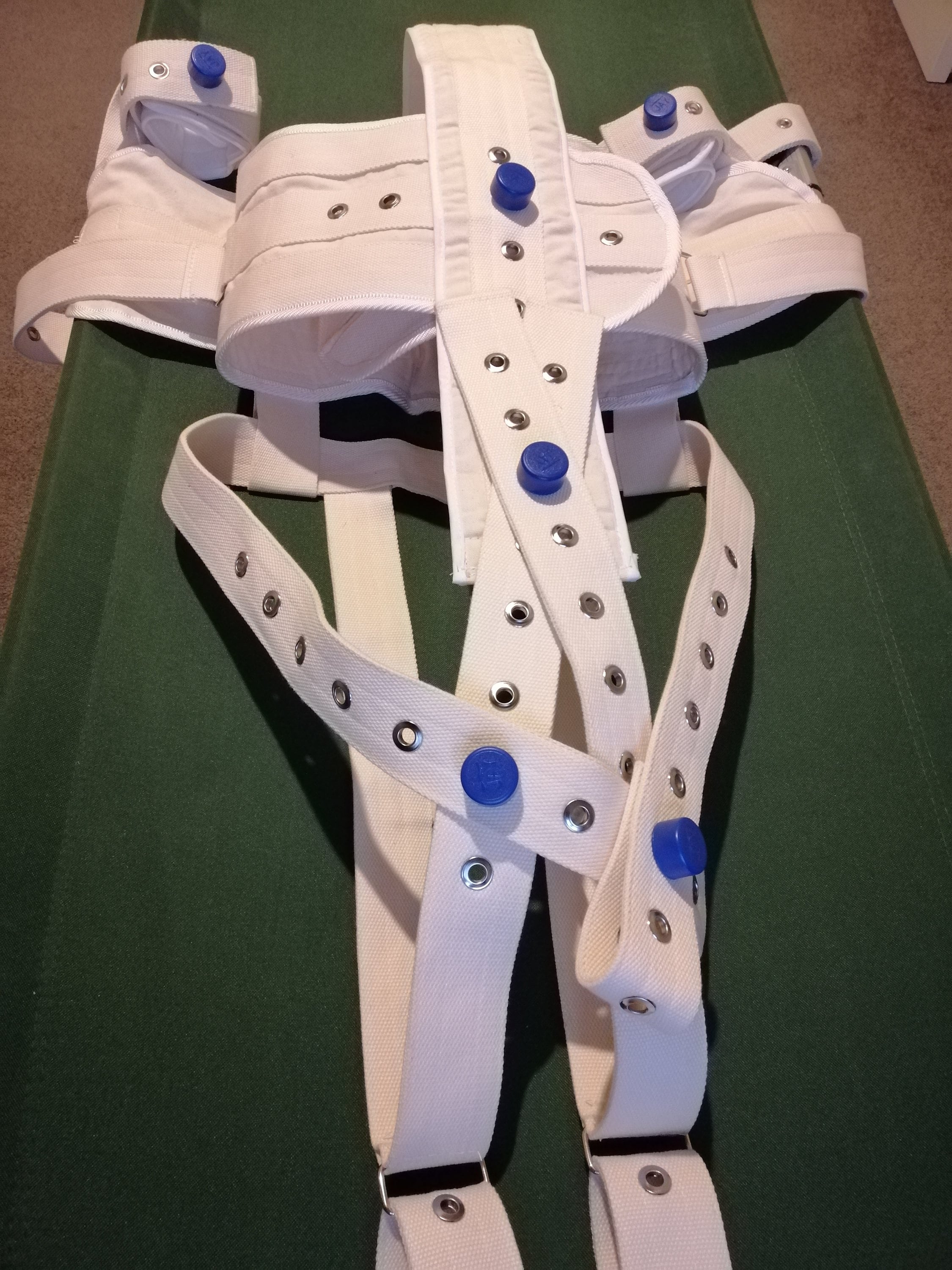 9 Point Segufix Bed Restraint Kit Head Shoulder Waist Wrist Ankle Thigh ...