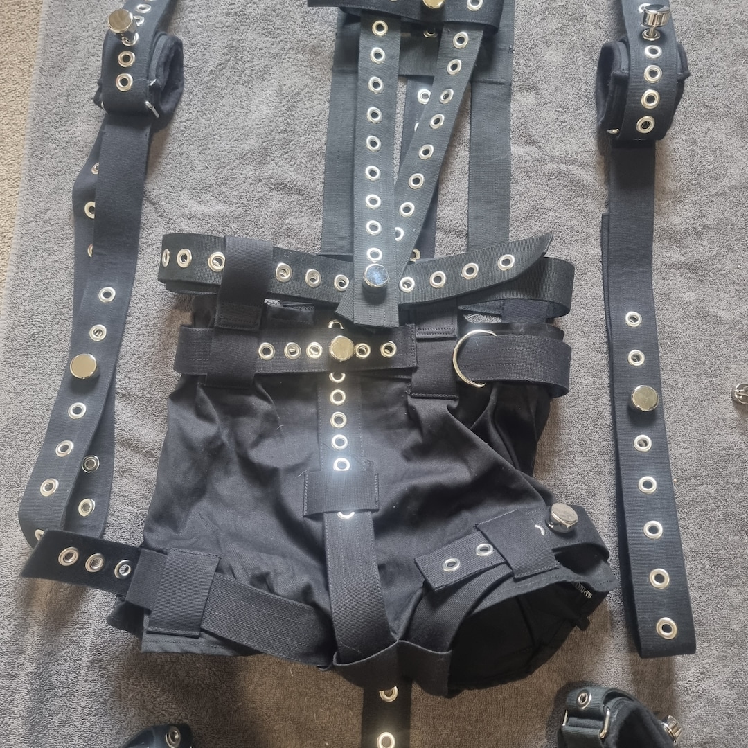 Tough Play Kit Integrated Segufix Diaper Cover, Shoulder Harness, Neck ...