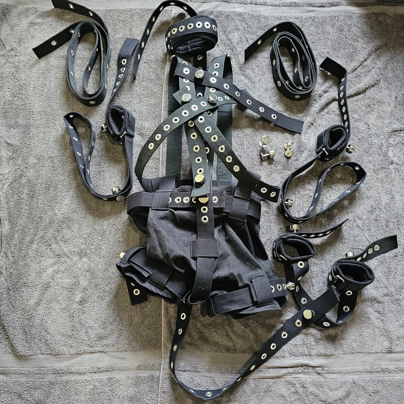 Tough Play Kit Integrated Segufix Diaper Cover, Shoulder Harness, Neck ...