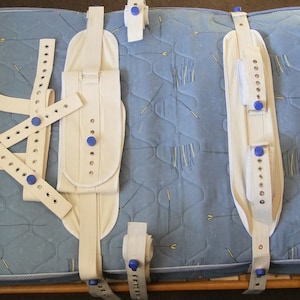8 Point Segufix Medical Restraint Kit Magnetic Locks Complete Kit ...