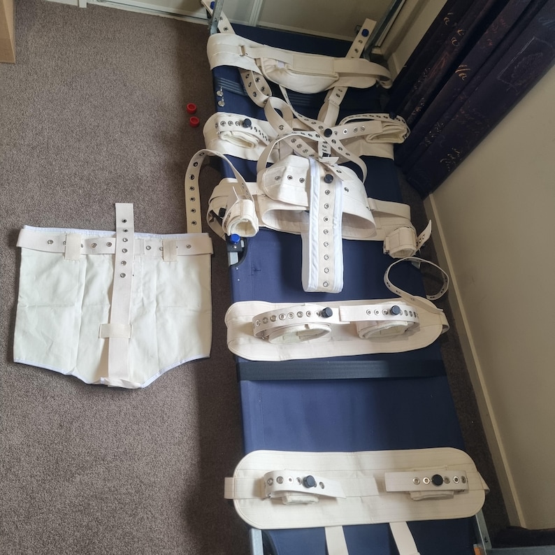 Ultra Quality 15 Point Segufix Bed Restraint Kit Head Shoulder Waist ...