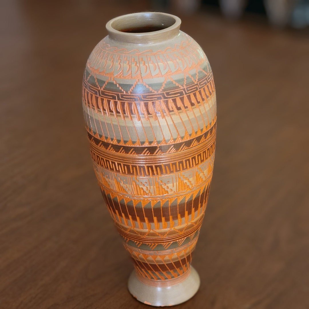 Vintage Leona Woods Navajo Native American Terra Cotta Pottery Vase 12. ...