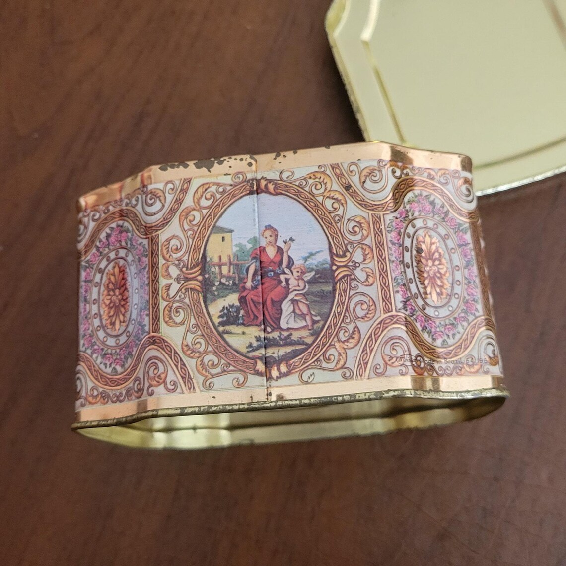 Vintage Meister Brazil Decorative Metal Tin Lidded Box Lady With a ...