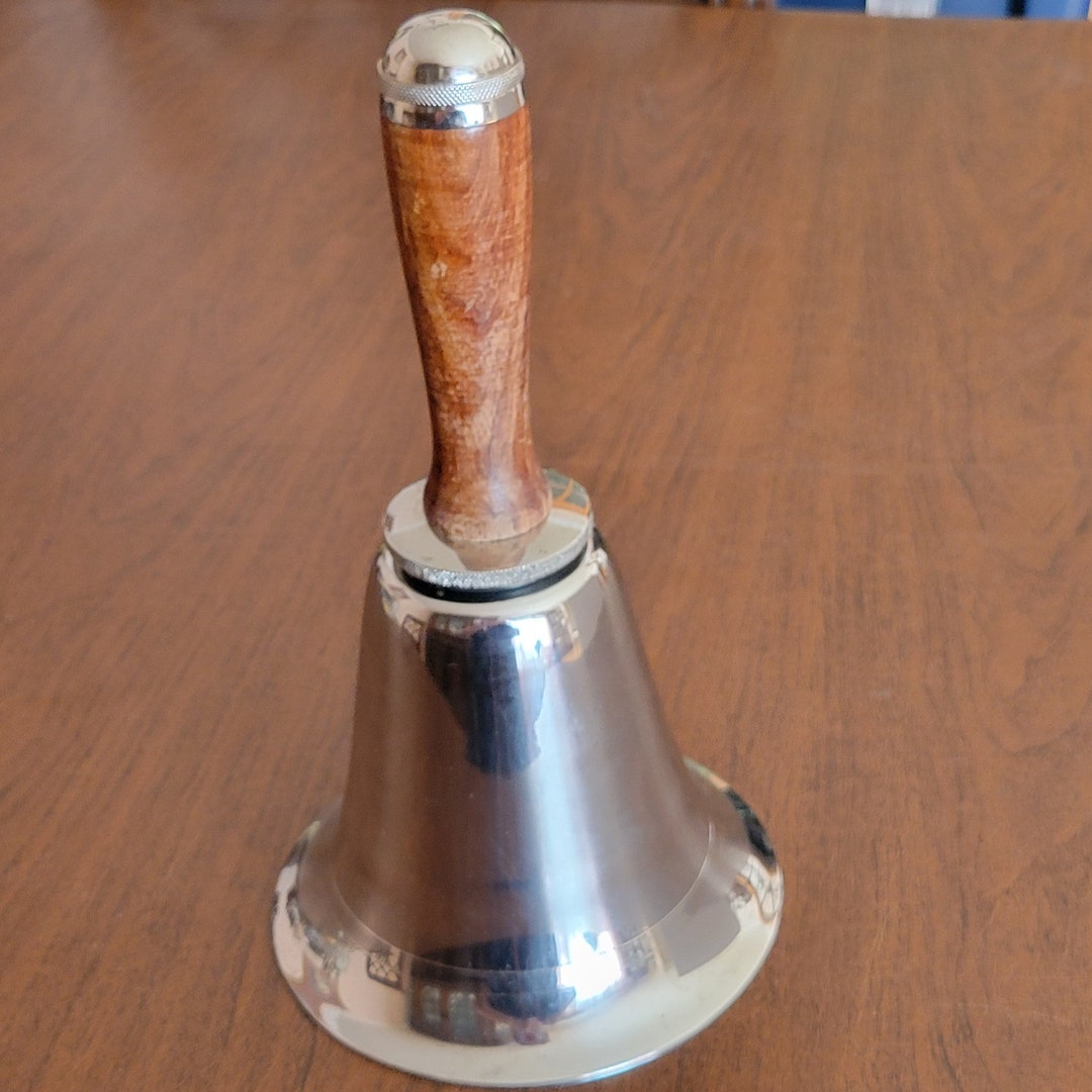 VINTAGE MCM Art Deco Town Crier Bell Shaped Chrome Cocktail Shaker W ...