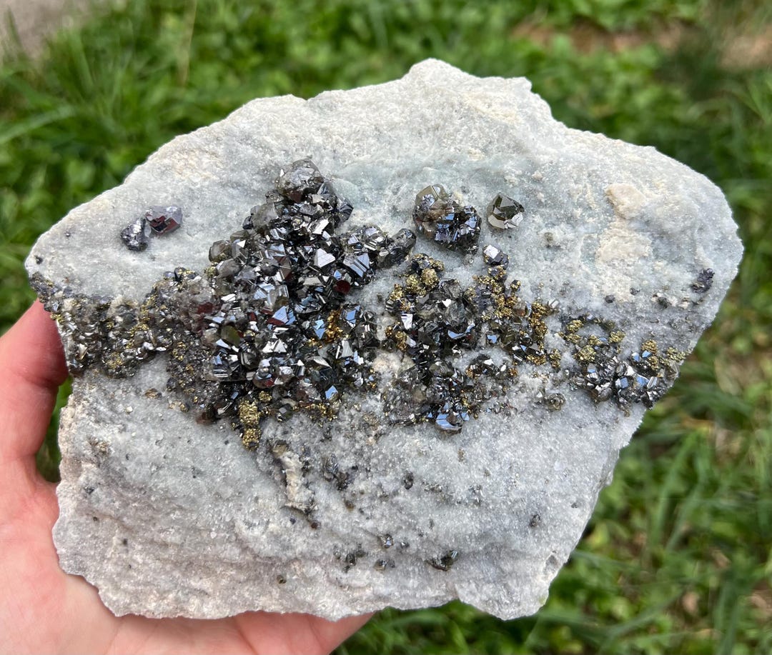 Large Gem Sphalerite Var. Cleiophane With Chalcopyrite on Quartz ...