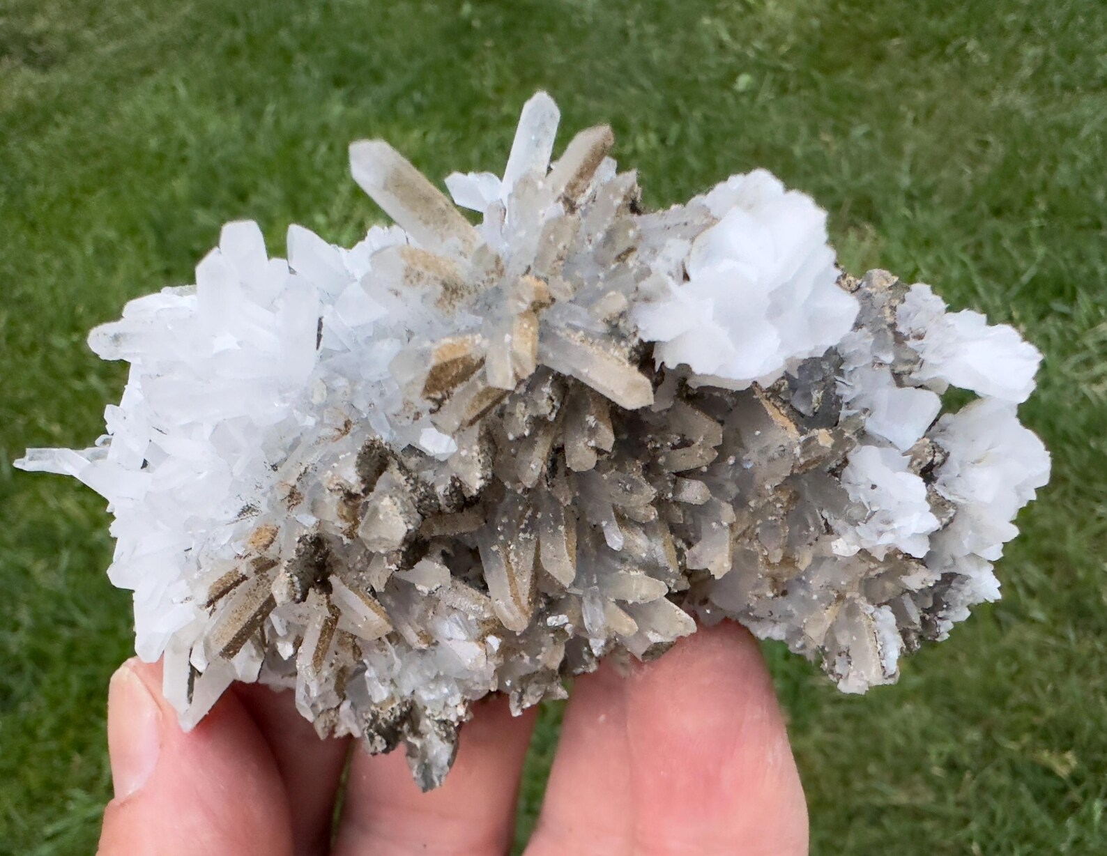 Calcite Flower White Rose on Quartz With Dolomite From Drujba Mine ...