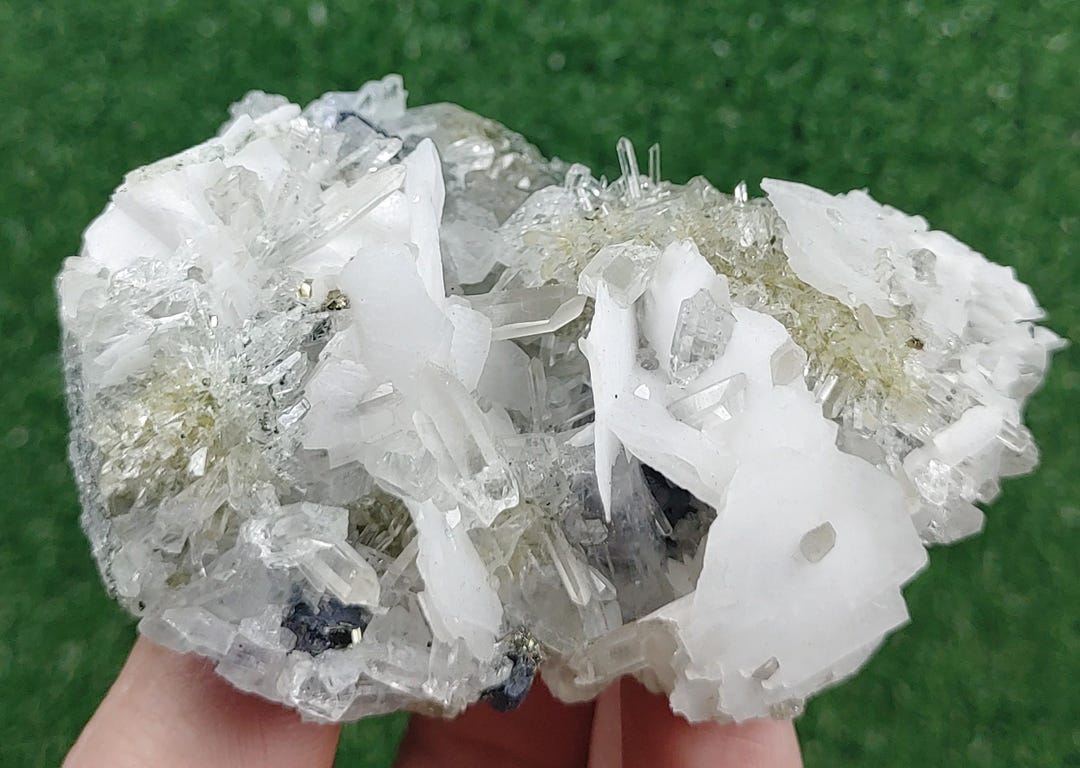 Calcite Flower on Clearly Quartz, Galena and Epidote From Borieva Mine ...