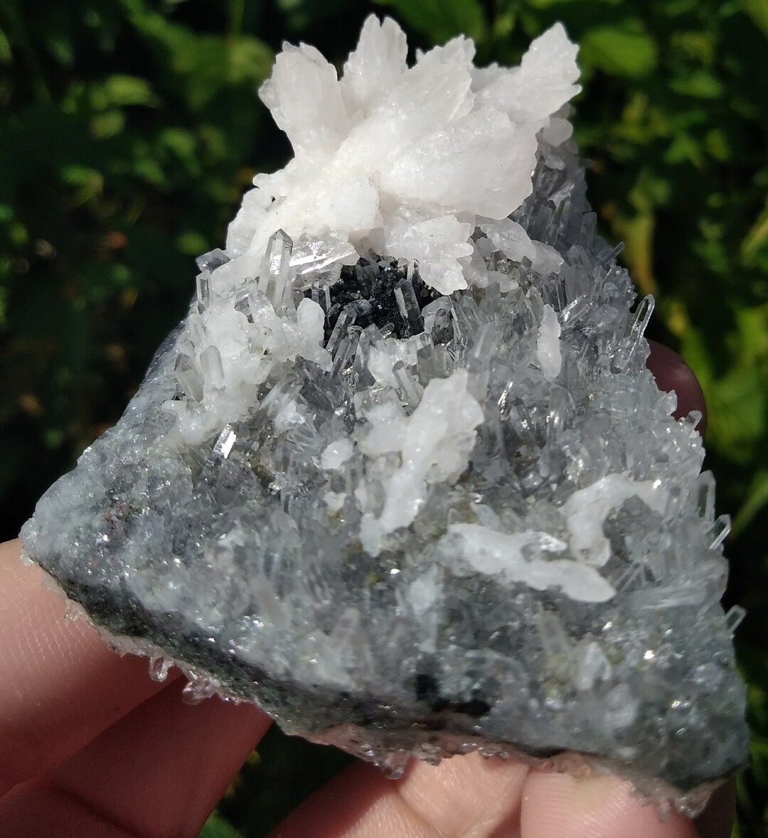 Transperant Needle Quartz With Fluorescent Calcite and Sphalerite ...
