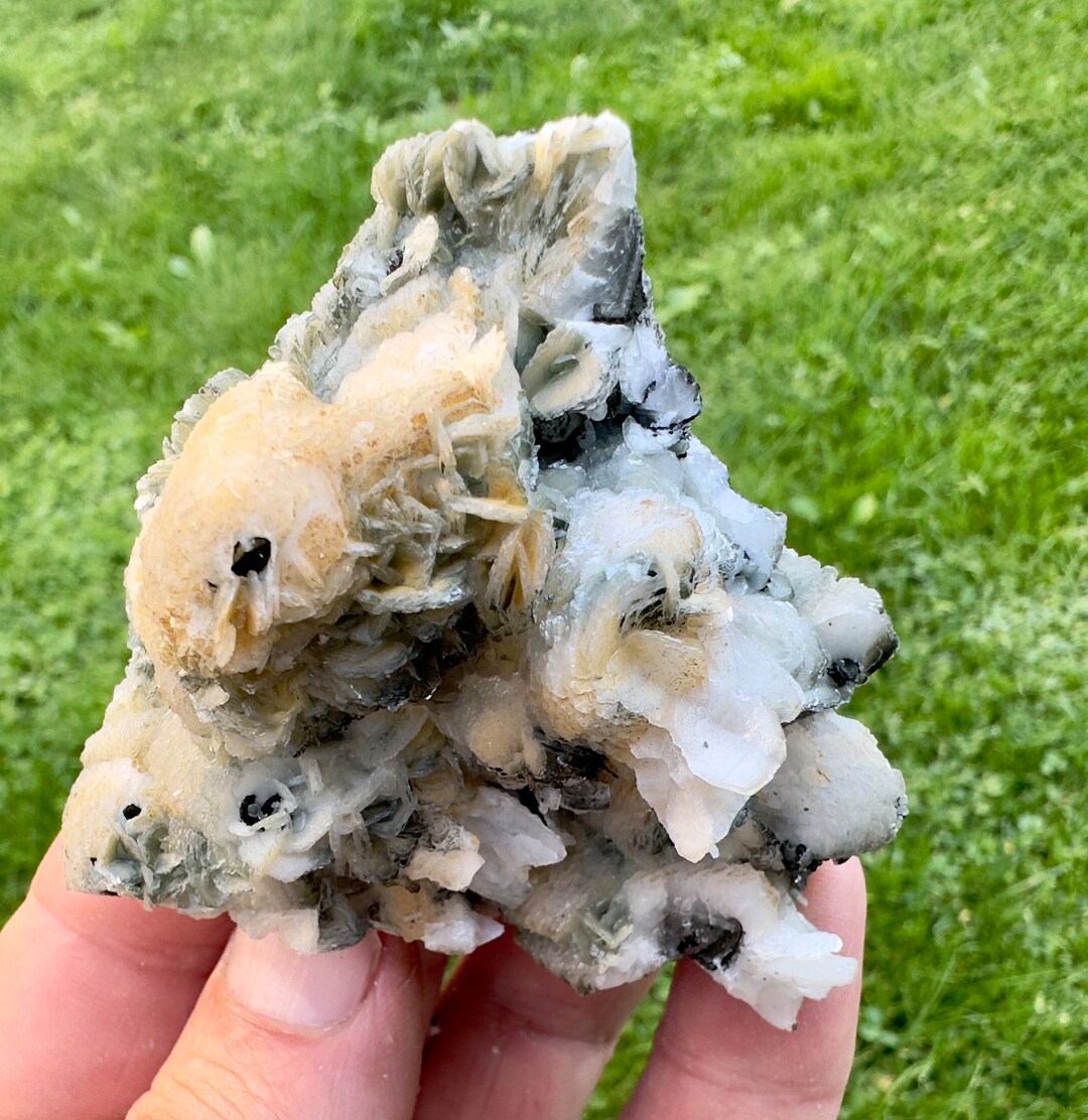 Amazing Two Generation Calcite With Quartz From Drujba Mine. Laki ...