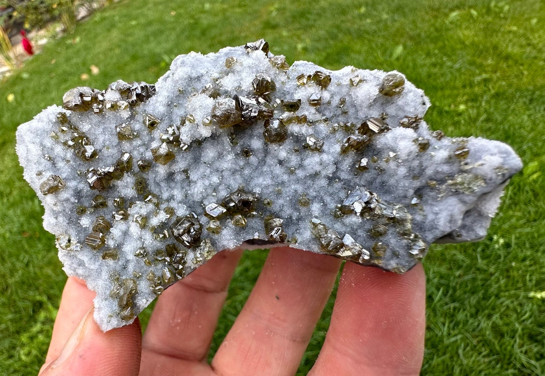 Gem Sphalerite Var. Cleiophane on Chalcedony- Krushev Dol Mine, Madan ...