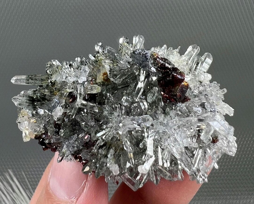 Red Pyrite on Transparent Quartz With Chlorite and Calcite - Djurkovo ...