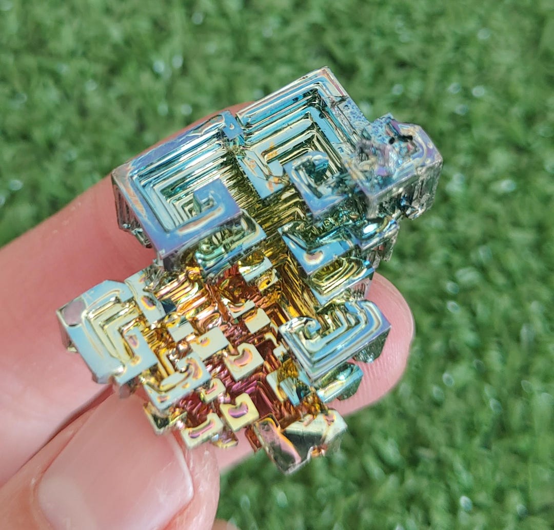 Amazing Bismuth , Gemstone Bismuth, Rainbow Crystal , Bistmuth Crystal ...