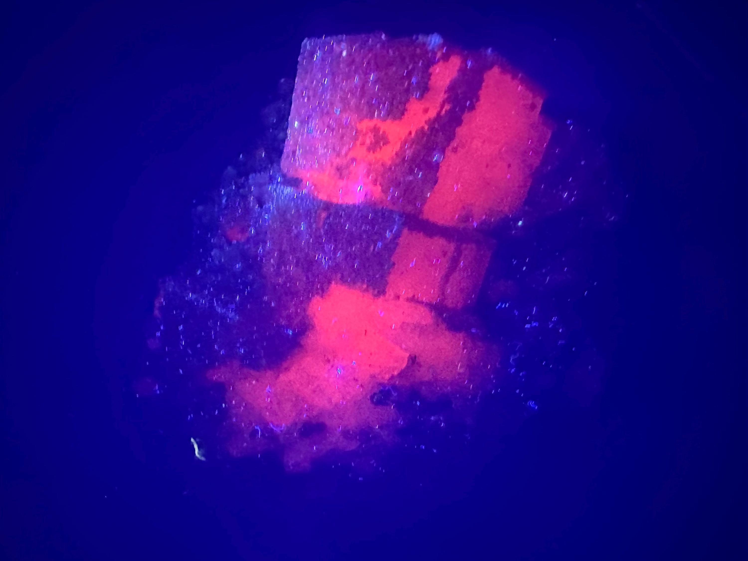 Fluorescent Mangano Calcite Covered With Dolomite on Quartz, Sphalerite ...