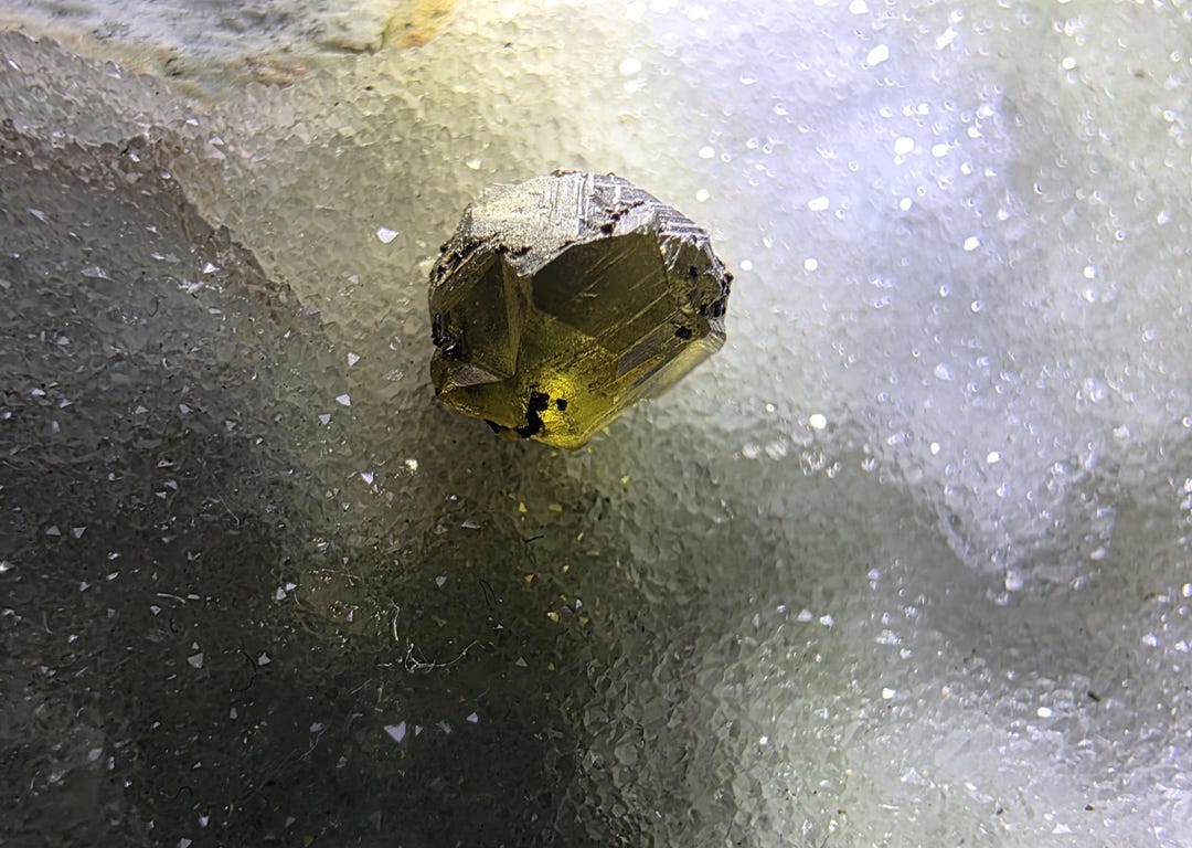 Rare Comb. Gem Sphalerite Var Green Cleiophane on Green Chalcedony From ...