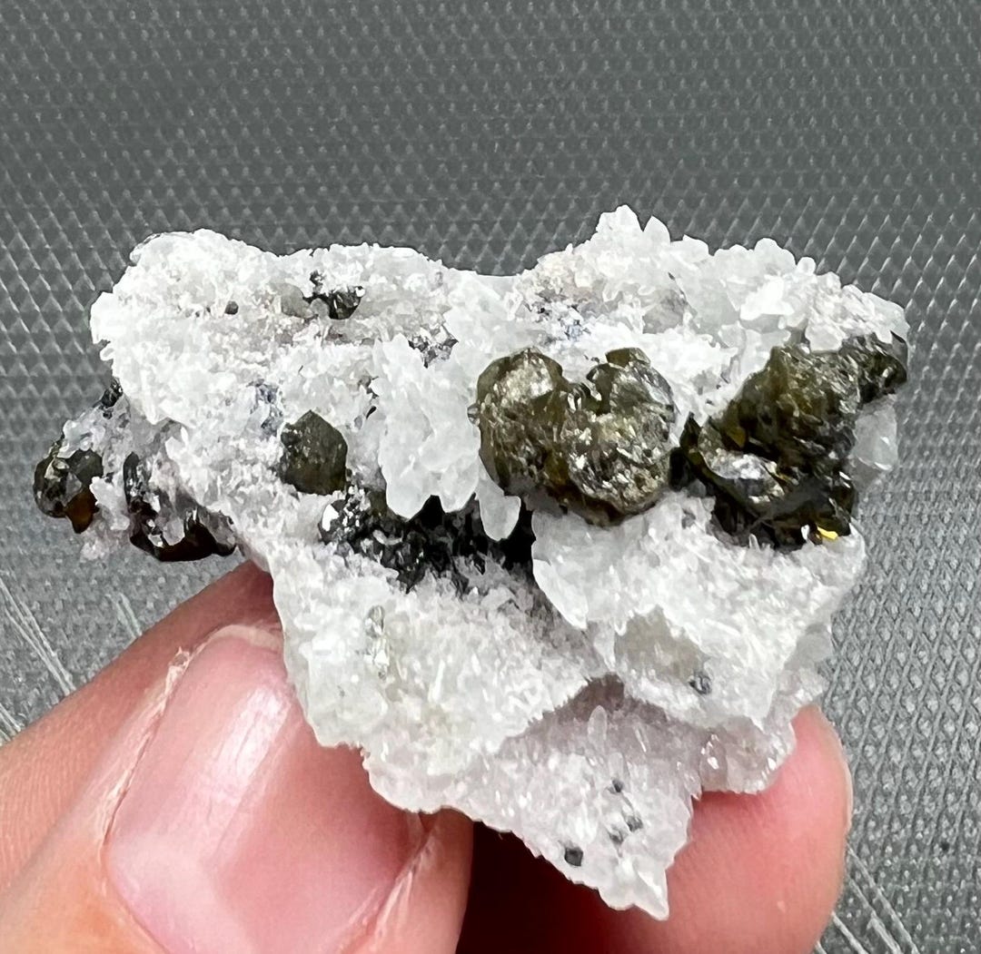 Gem Sphalerite Var. Green Cleiophane on Quartz From 9th September Mine ...