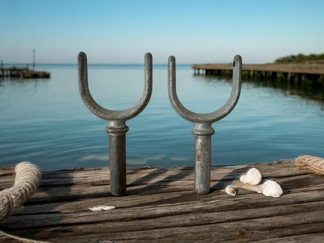 Vintage Oar Locks - Beach House/maritime Decor - Repurpose Hardware - Etsy