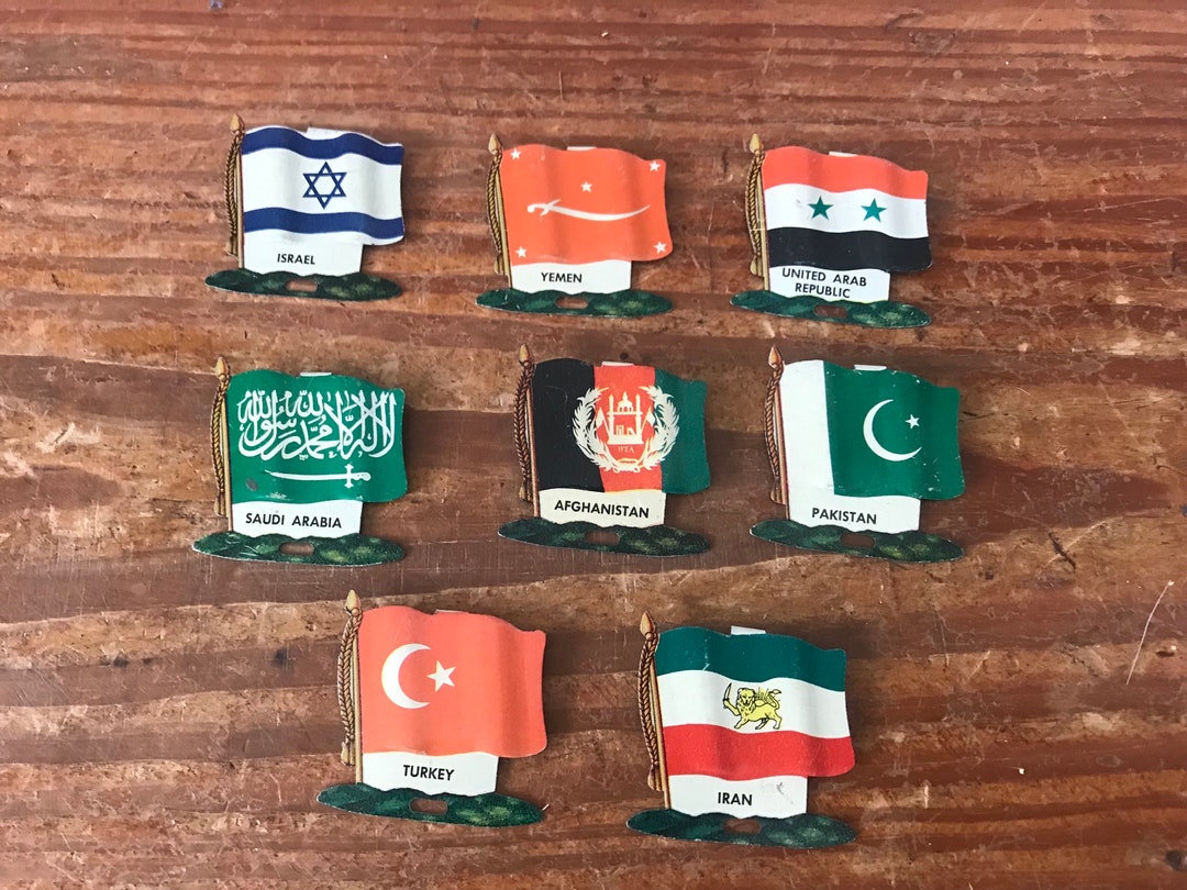 1959 Nabisco Tin Litho Flags United Nations Flags 8 Middle East Country ...