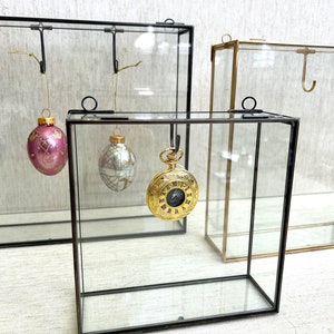 Personalized Pocket Watch Display Wall Hanging Clear Glass Box With ...