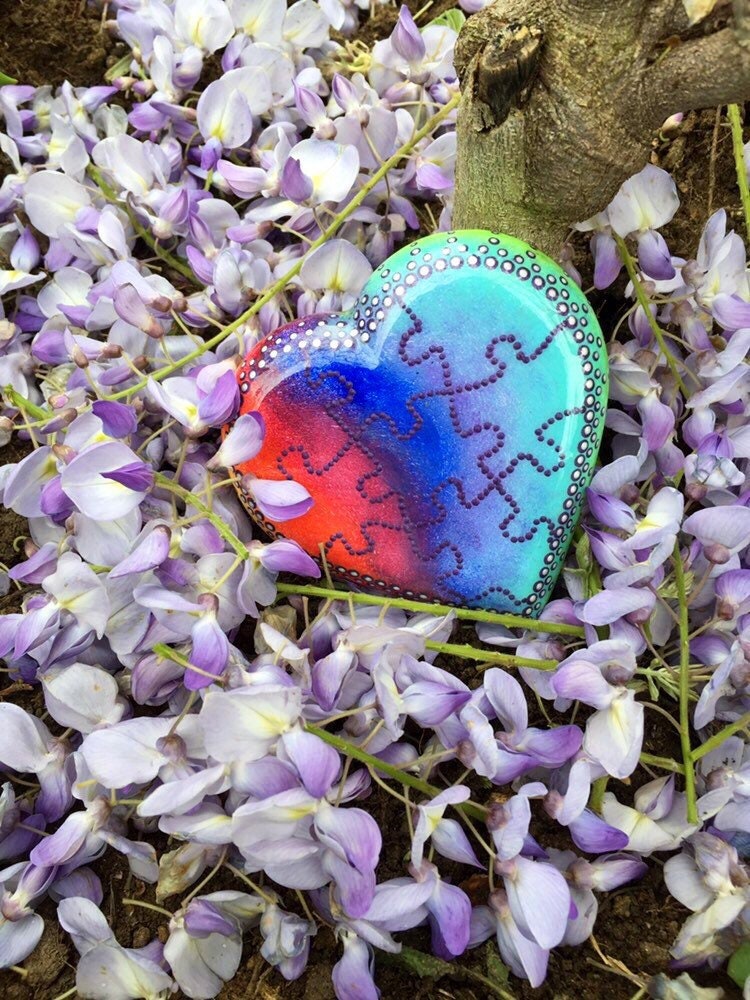 Rainbow Heart Puzzle Paperweight - Etsy Denmark