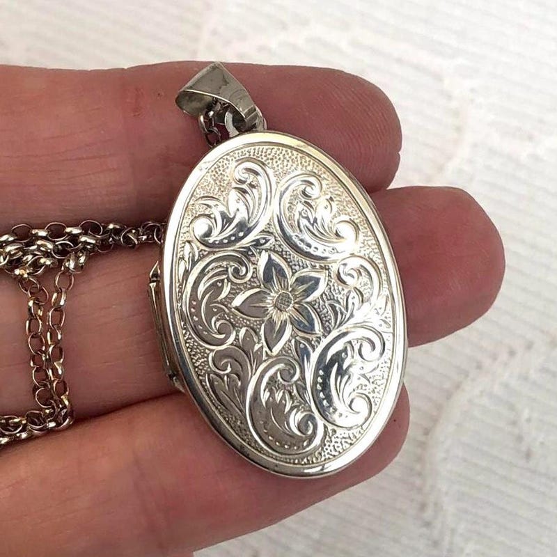 Locket Display - Etsy