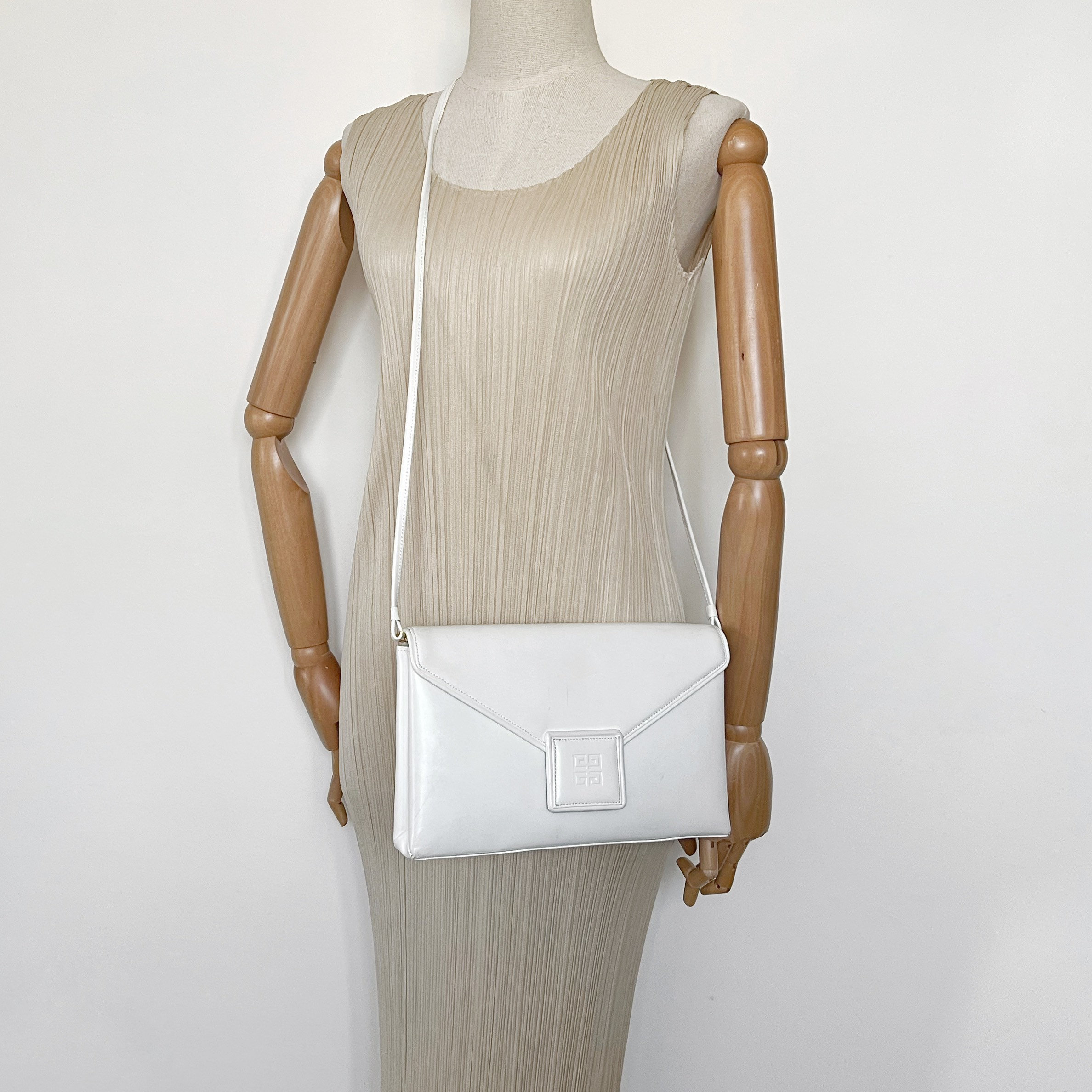 GIVENCHY Authentic Vintage White Leather Crossbody Bag - Etsy