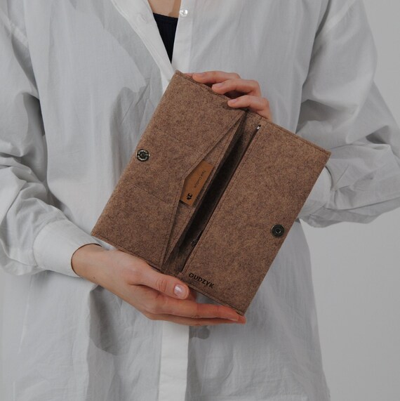 Minimalist Classic Felt Wallet With Coin Pocket - Etsy