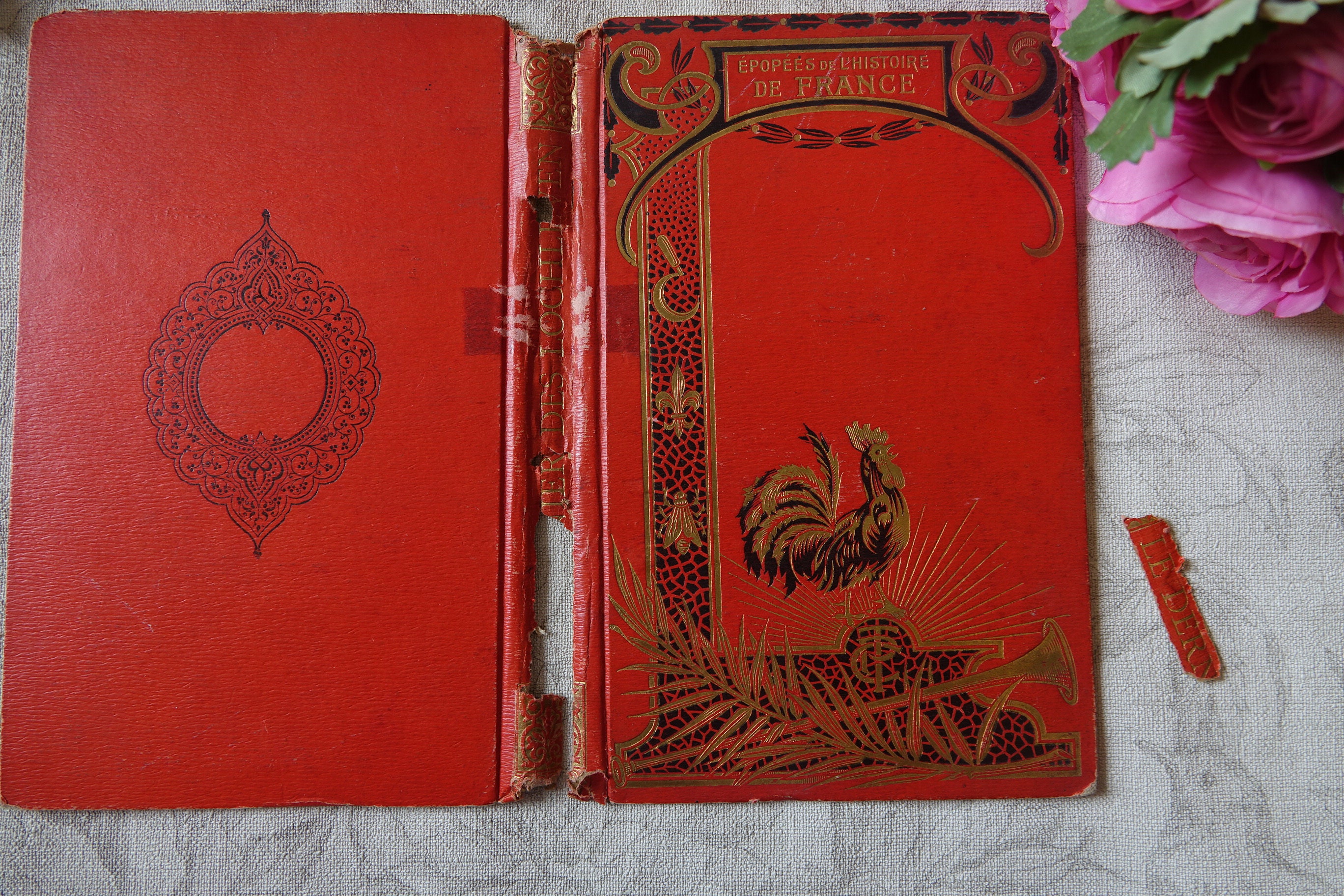 Very Vintage Red Book Cover Rooster Pattern for Making Journal - Etsy