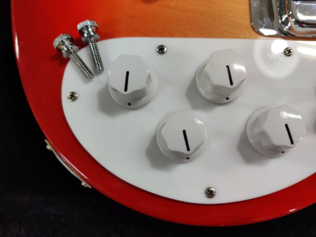 Rickenbacker Bass Vintage White Bakelite Knobs 4 Pcs and Strap Bolts 2 ...