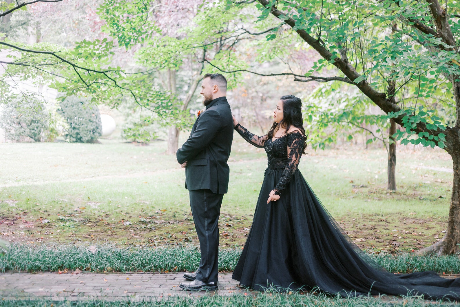 Rachael Black Lace Gothic Wedding Dress: V-neck Bridal Gown With Slit ...