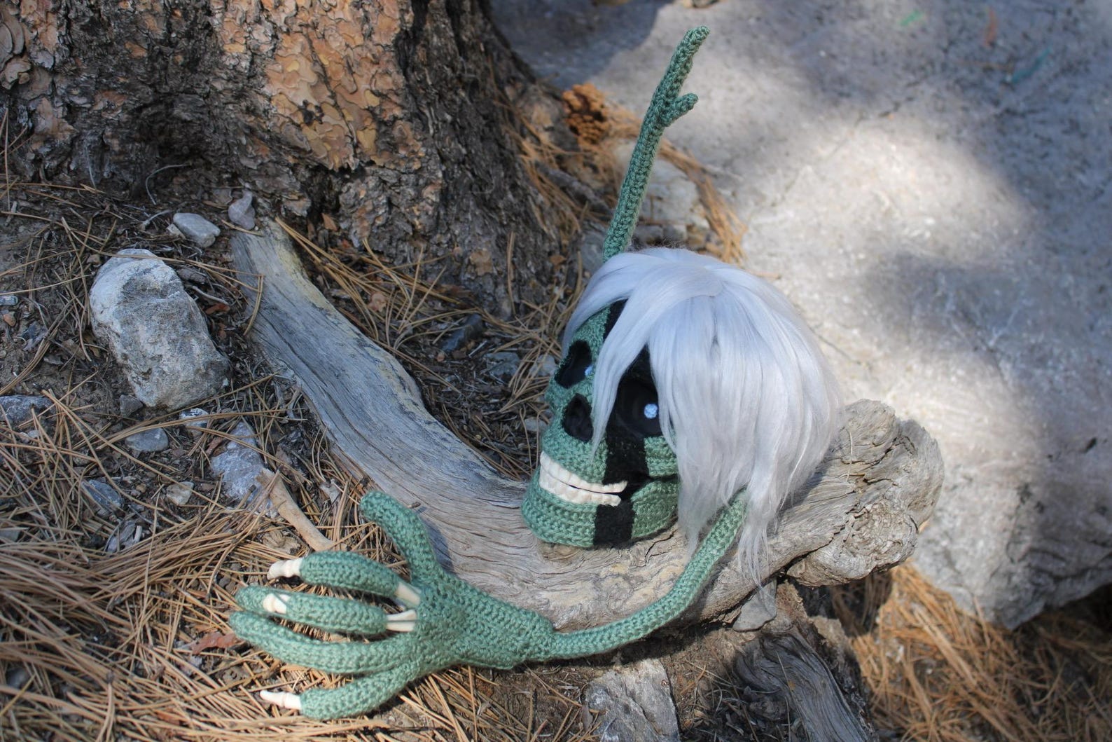 The Owl House- Belos Parasitic Goop Form Prop (with Hand) - Etsy