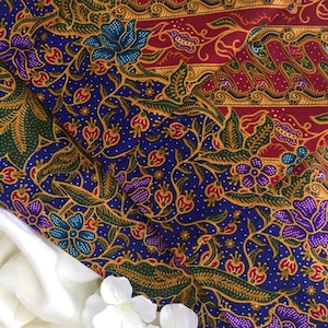 Zaryn - Authentic Malaysian Hand Painted Batik (red) - Etsy