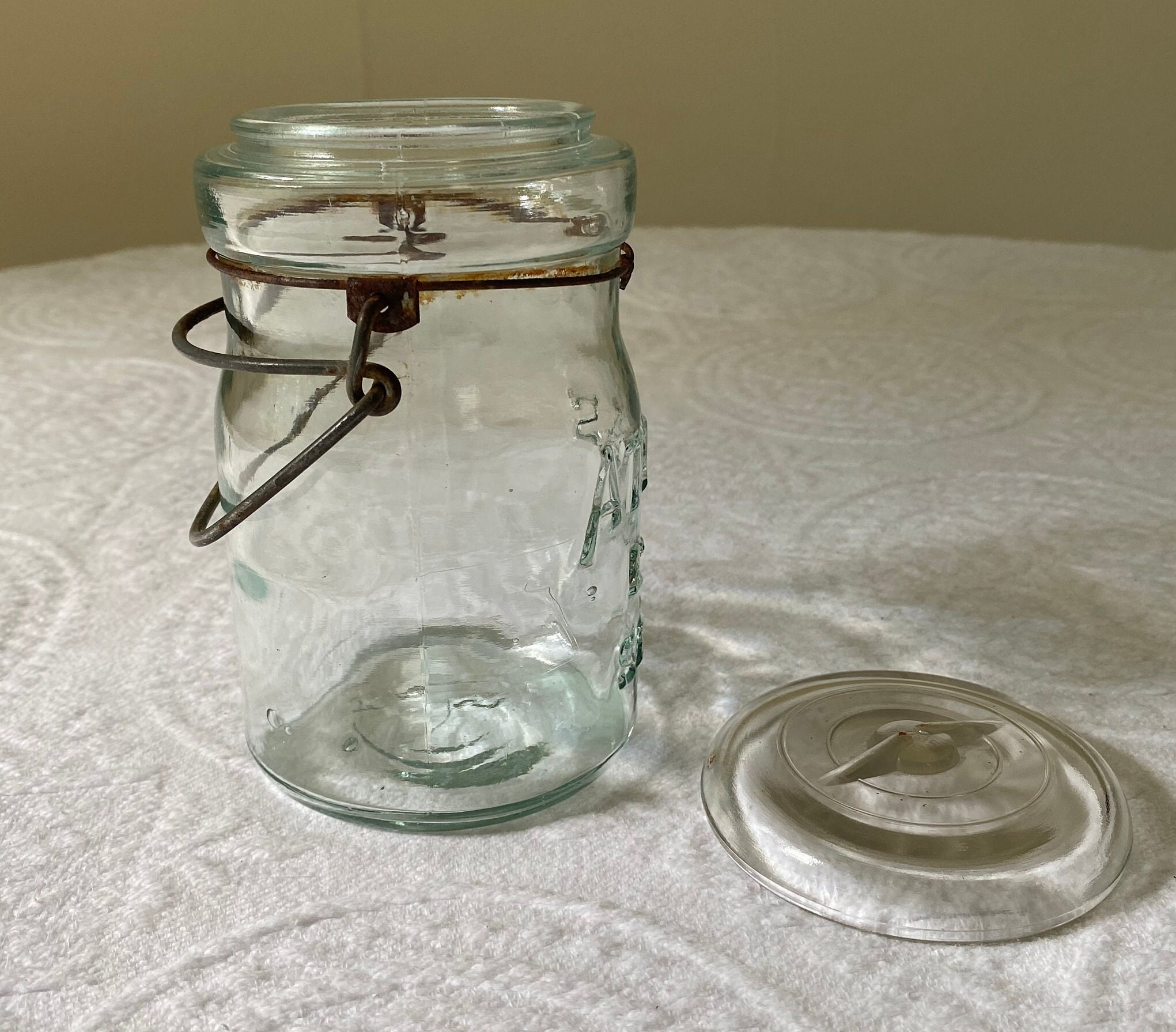 Atlas E-Z Seal Clear Glass Mason Jar Pint Canning Jar With Glass Lid ...