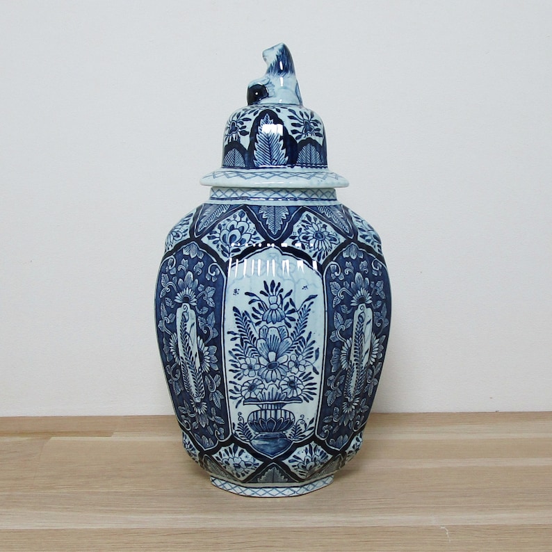 PETRUS REGOUT & Co Royal Sphinx - Late 1800s - DELFT Blue and White ...