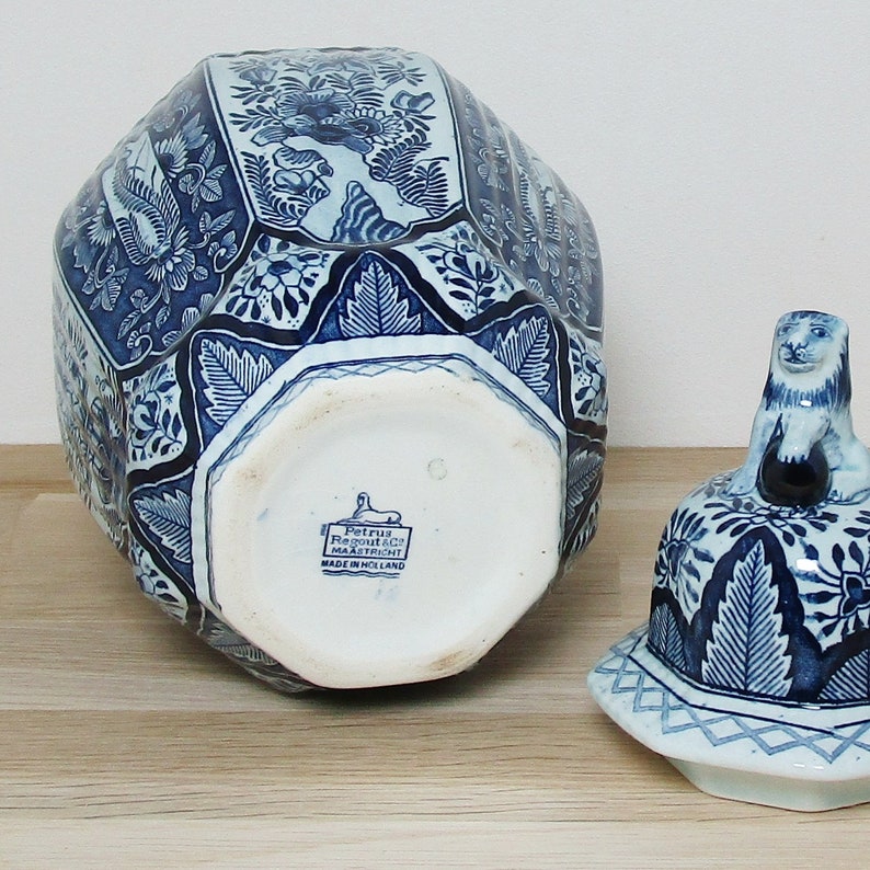 PETRUS REGOUT & Co Royal Sphinx Late 1800s DELFT Blue and White Vase ...