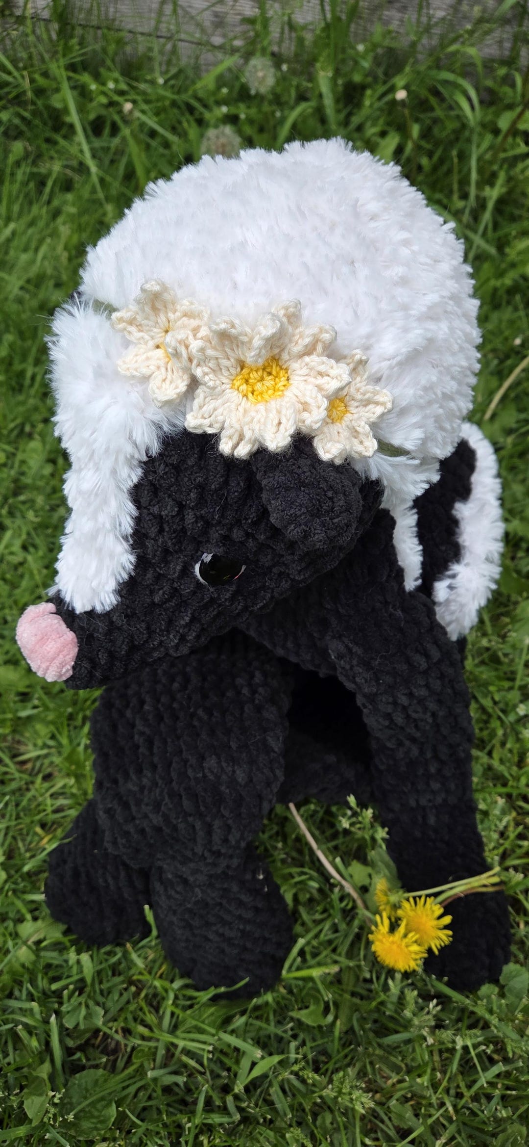 Crochet Skunk Amigurumi Pattern: Large Cuddly Snuggler (PDF Pattern) - Etsy