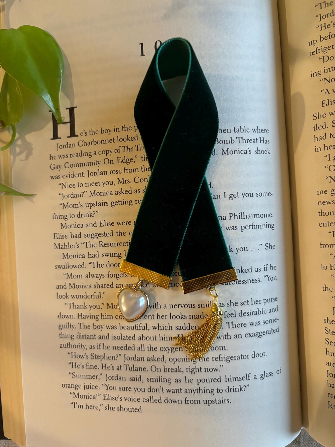 Heart Pearl in Deep Green - Velvet Bookmark - Etsy