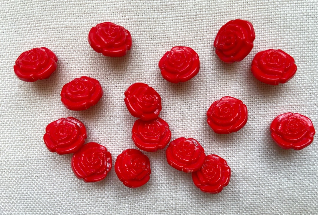 8x Red Rose Shaped Buttons, 13mm, Flower Buttons, Sewing, Dressmaking ...