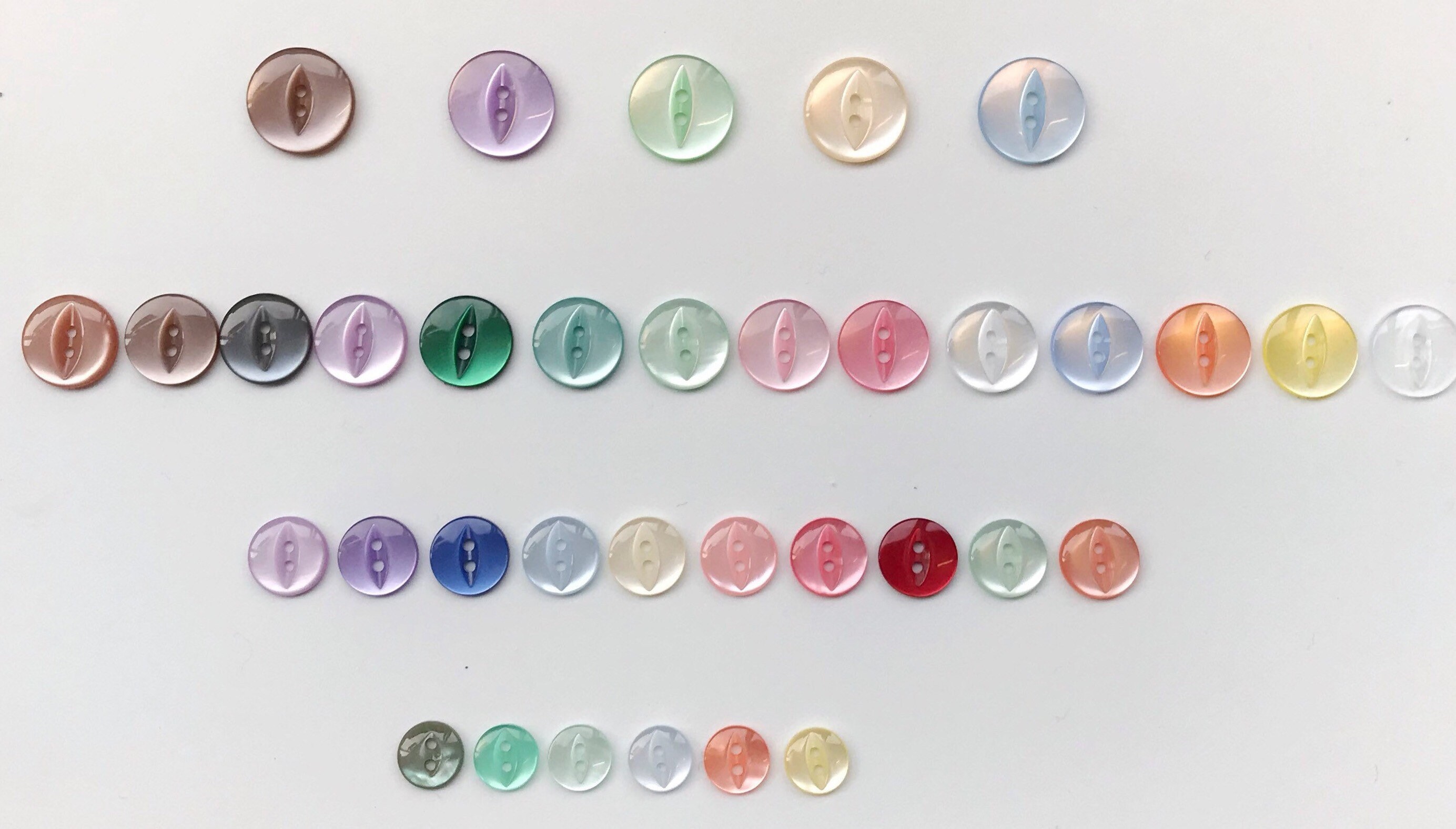 18 X Fish Eye Buttons Baby Child Adult Size Buttons - Etsy UK