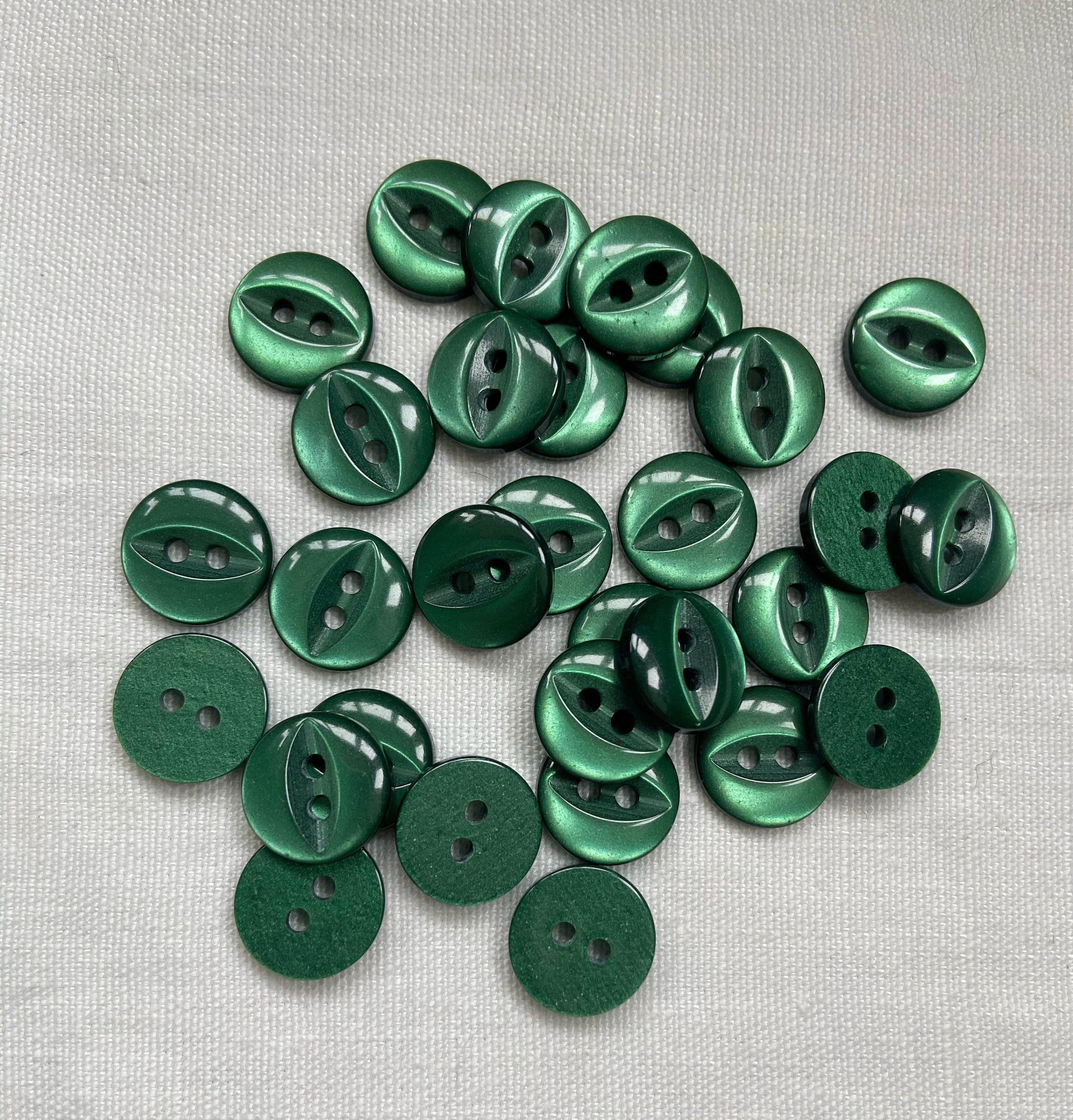 18 X Fish Eye Buttons Baby Child Adult Size Buttons - Etsy UK