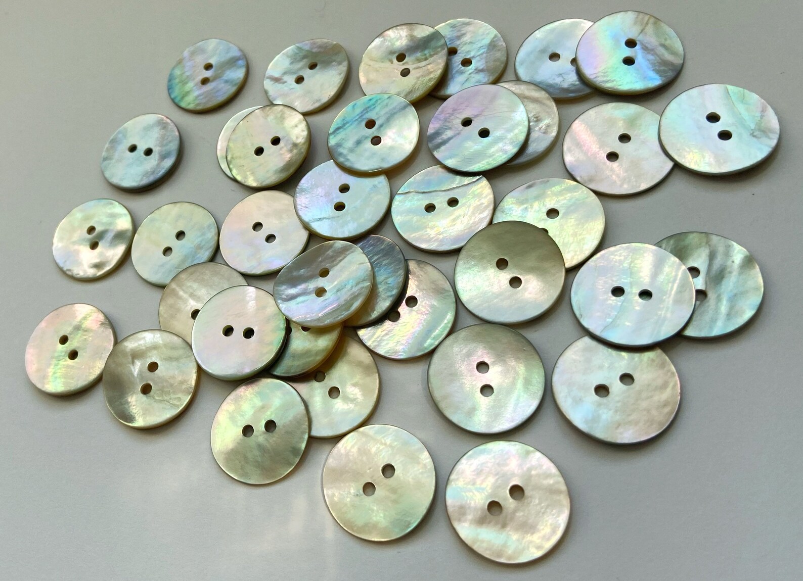 8x Natural Shell Buttons 18mm Dressmaking Sewing Knitting | Etsy UK