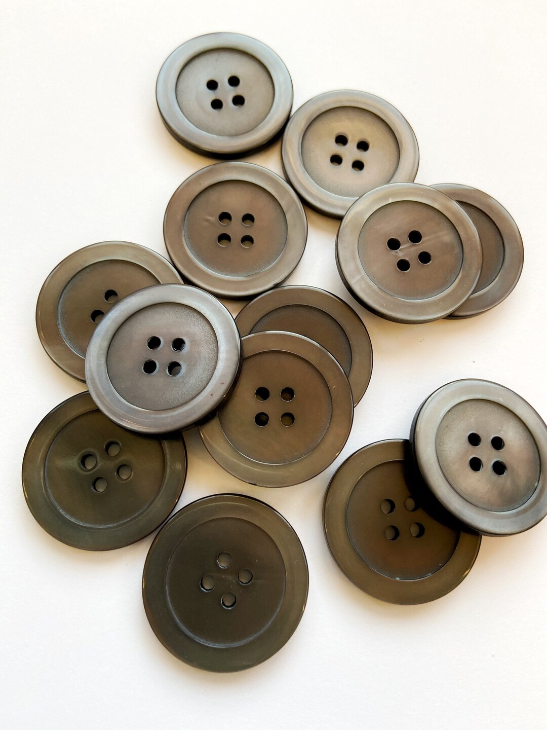 10x Large 26mm Grey Buttons, Coat, Jacket, Poncho, Sewing, Dressmaking ...