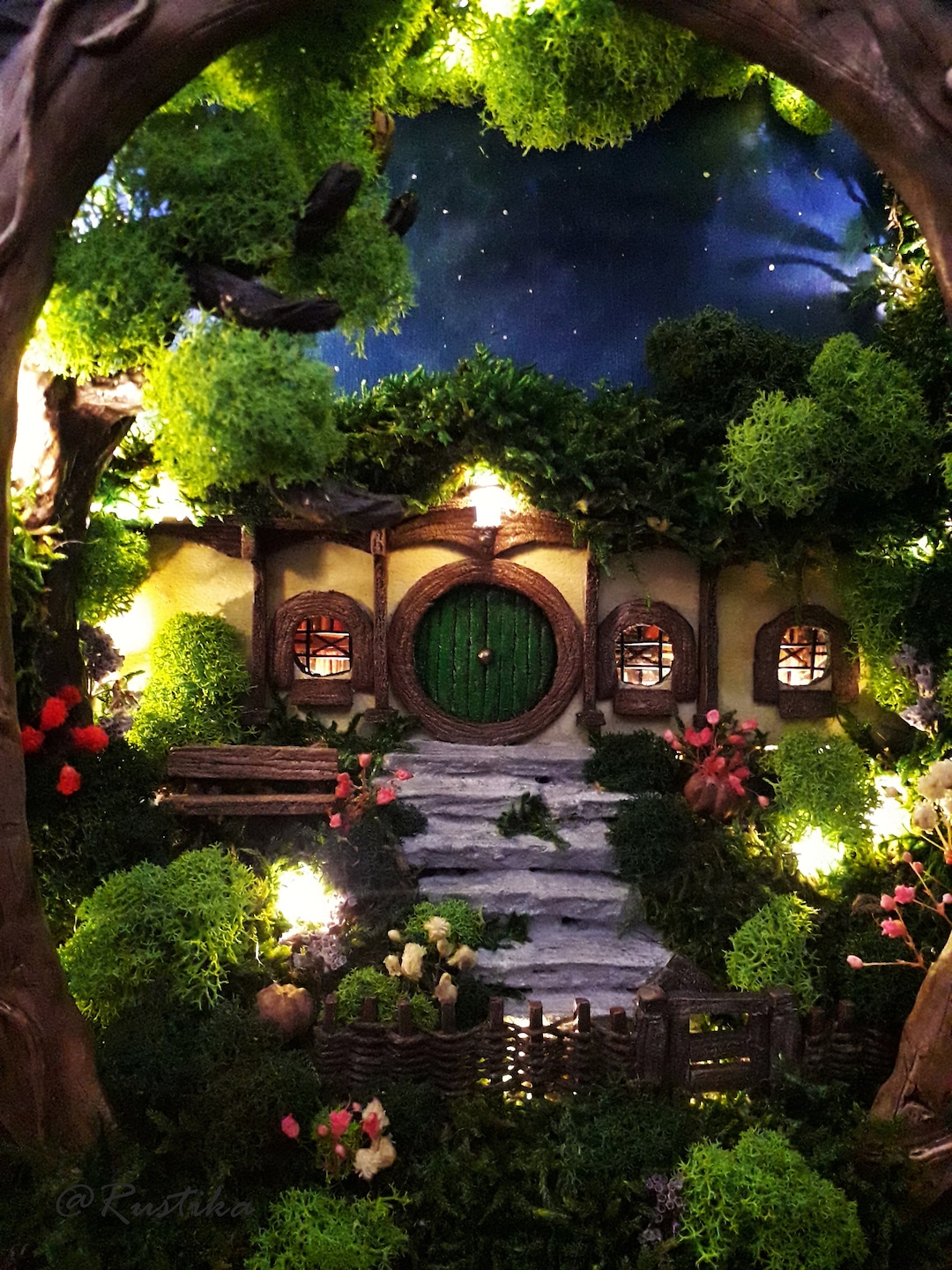 Hobbit Hole Diorama Book – Miniature Hobbit House With LED Lights - Etsy