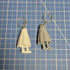 Ghost Keychain With Articulated / Hidden Feet - 3D Printed Keychain ...
