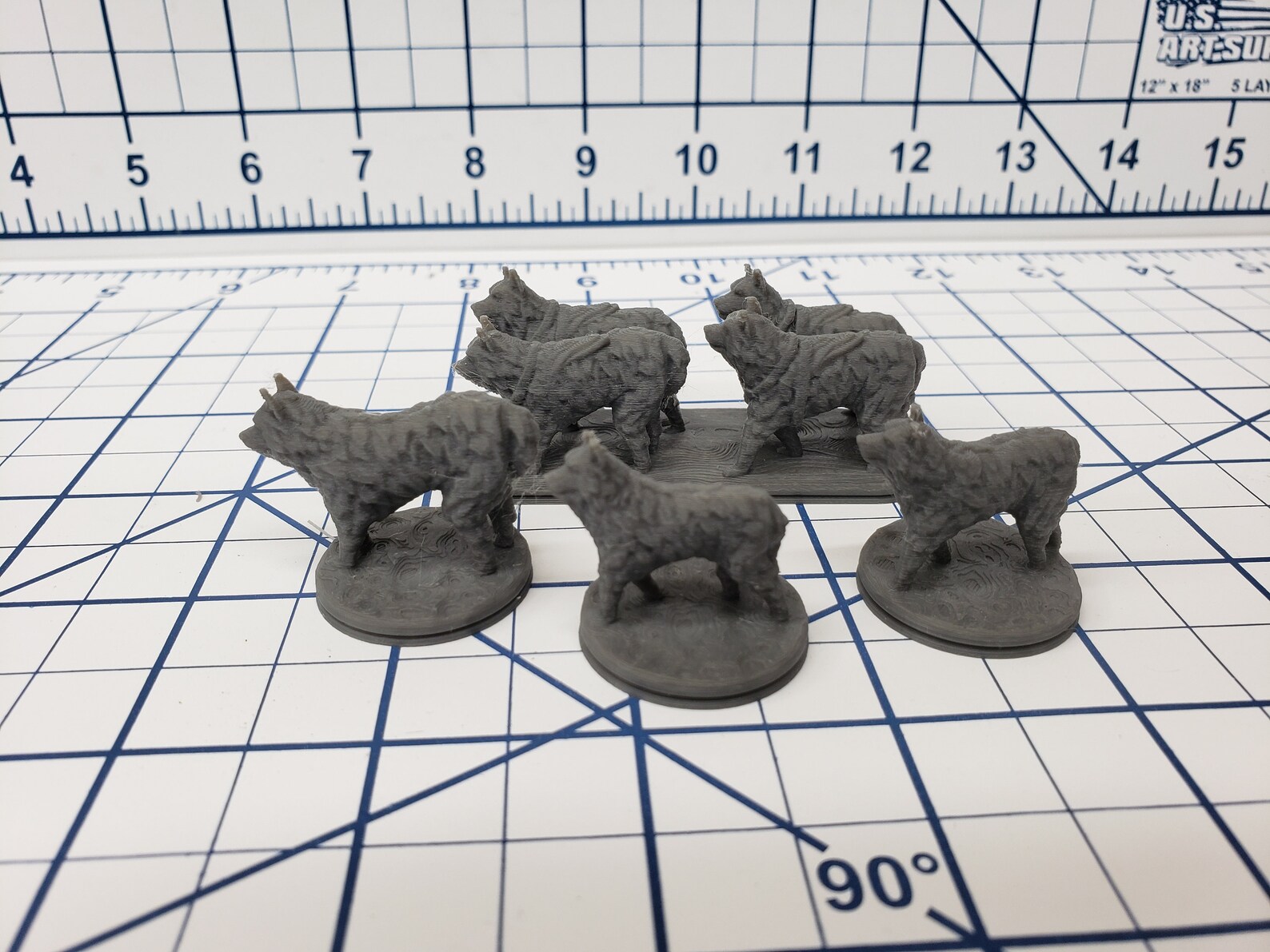 The Wilds of Wintertide - Set of Sled Dogs Minis - Hero's Hoard - DND ...