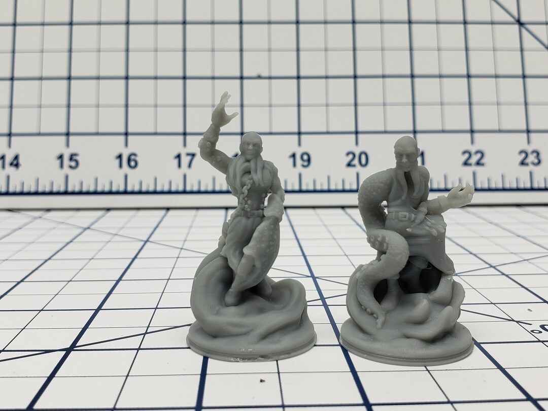 Kraken Priest Mini Savage Atoll Hero's Hoard DND Pathfinder Dungeons ...