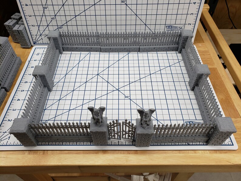 Cemetery Gate and Walls Set - Dragonlock - DND - Pathfinder - RPG ...