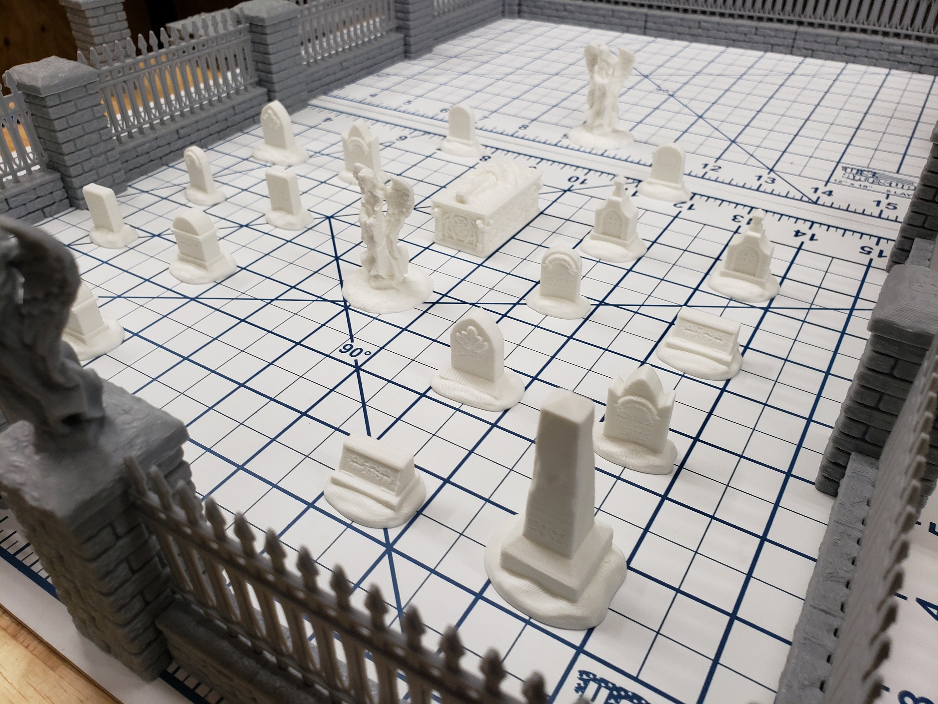 Cemetery Gate and Walls Set - Dragonlock - DND - Pathfinder - RPG ...