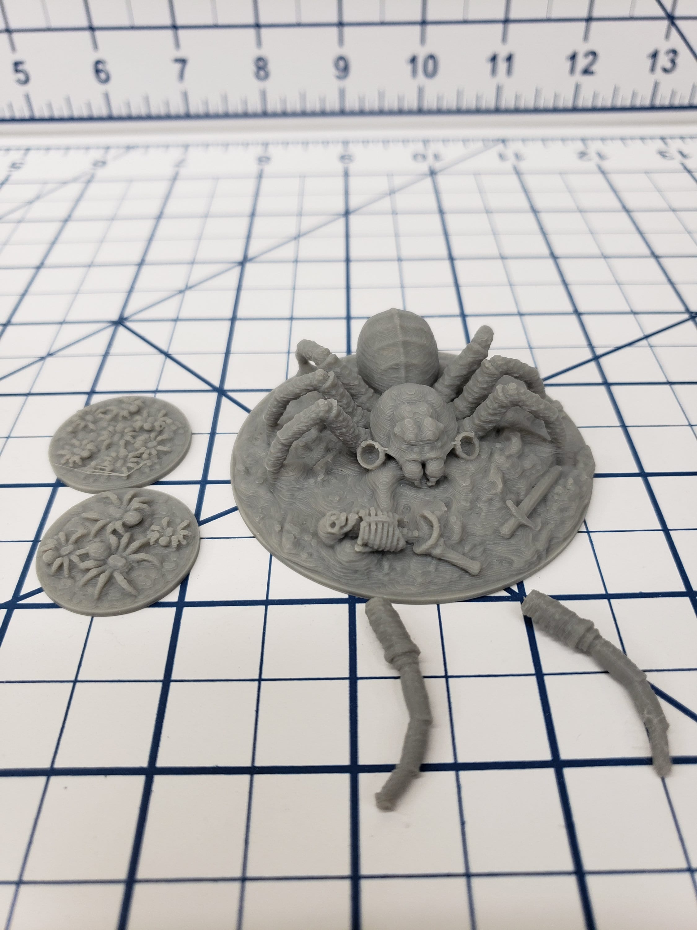 Spider Miniatures - DND - Pathfinder - RPG - Dungeon & Dragons ...