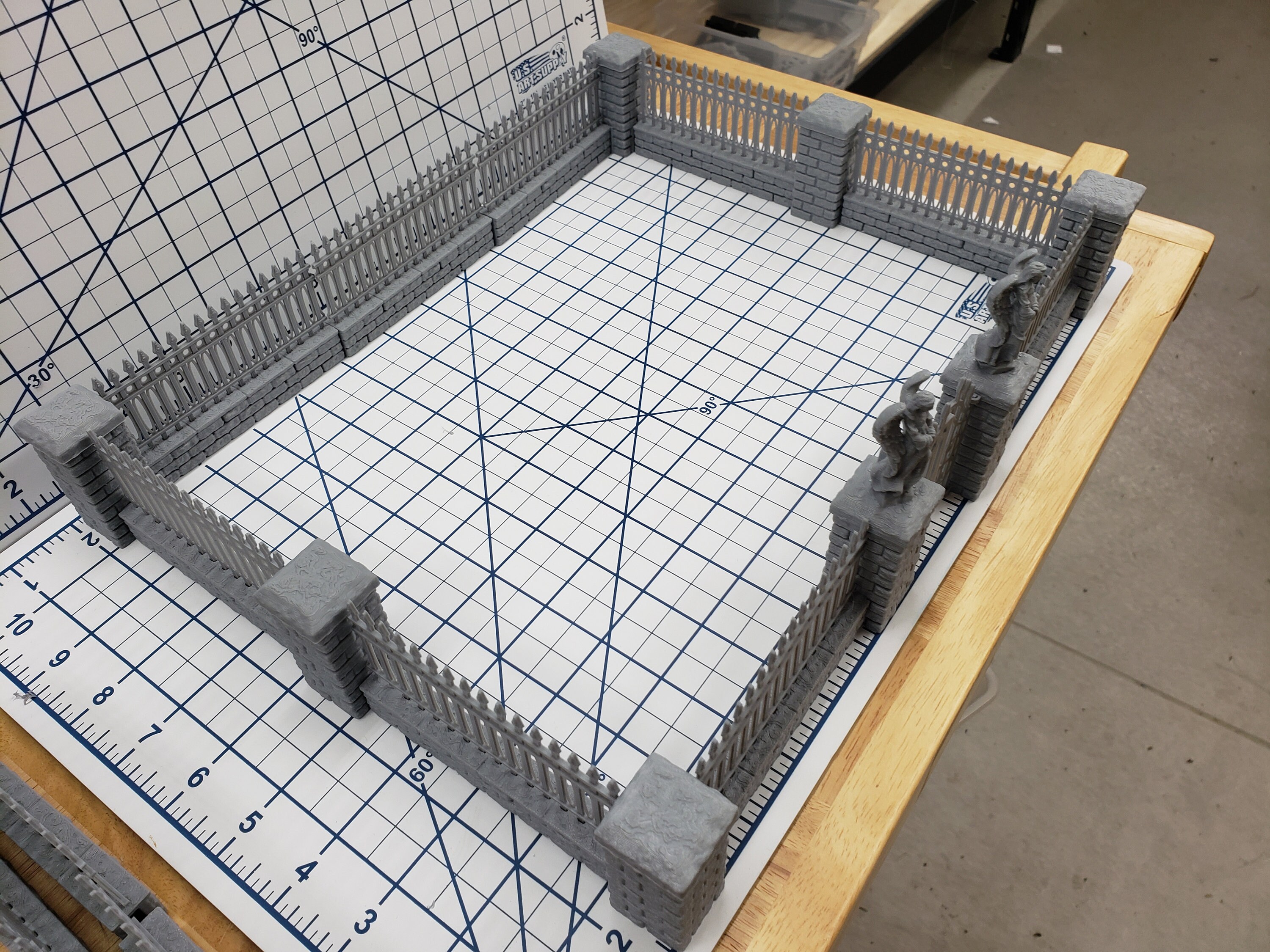 Cemetery Gate and Walls Set - Dragonlock - DND - Pathfinder - RPG ...